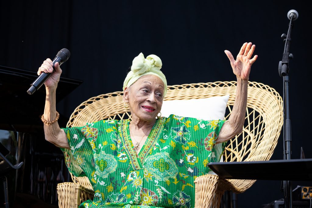 Salif Keïta + Omara Portuondo (2023) Noches del Botánico - MERCADEO POP